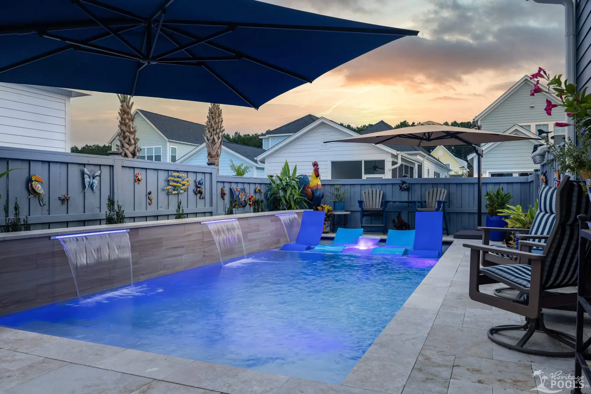 211014 - Modern Pool With Sleek Lines